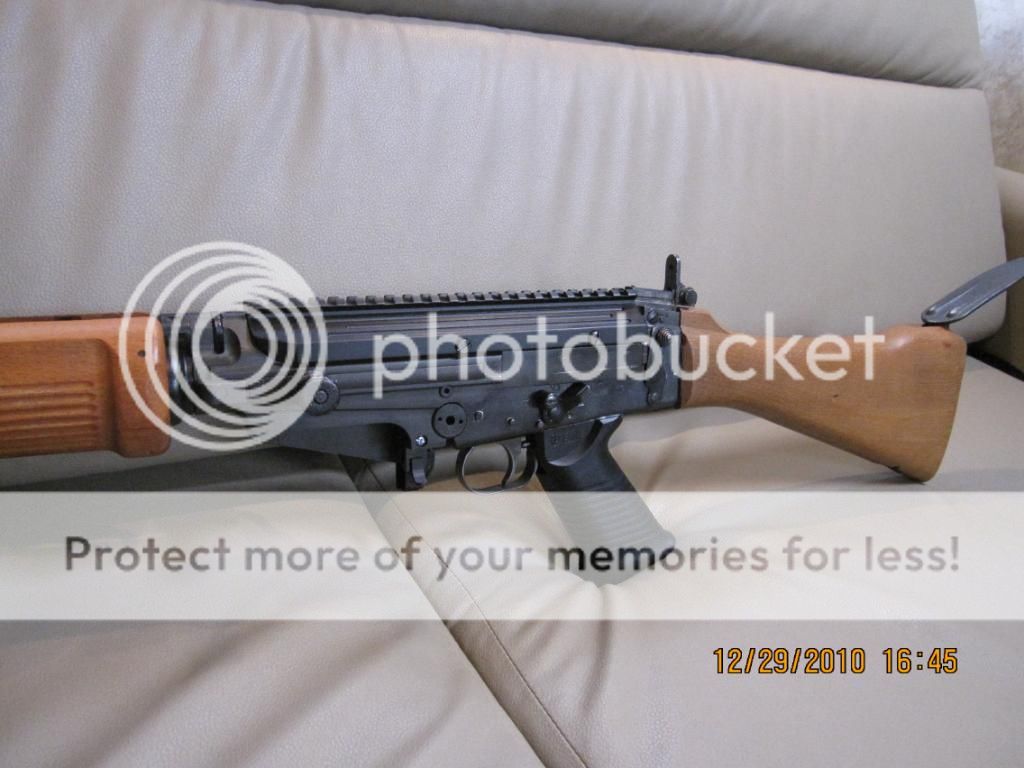 SOLD -- Concept Race Pistol -- IZZY FAL -- UZI Pistol - Calguns.net